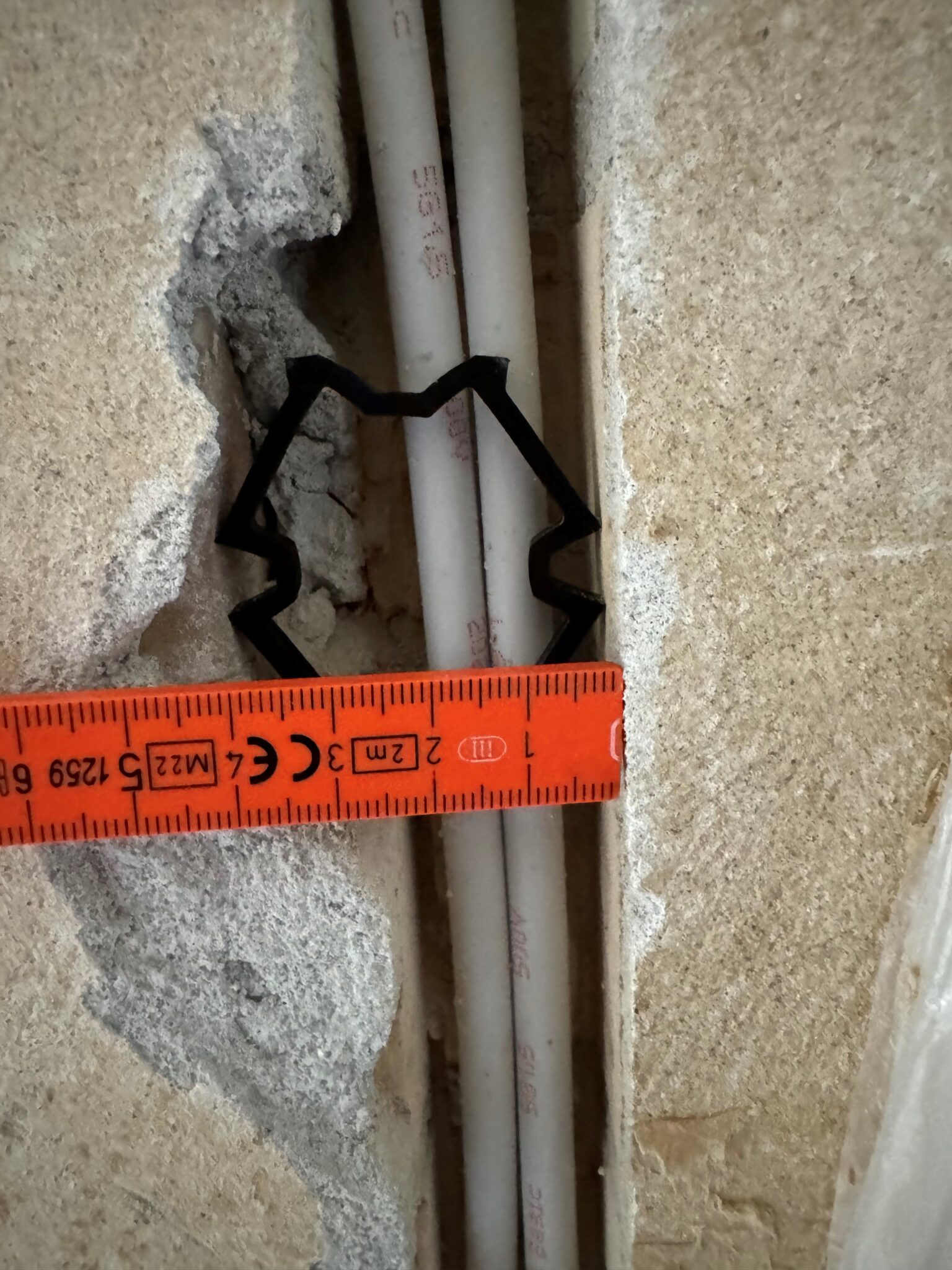 DuoClips – Nutclips zum Befestigen von Drähten und Rohren ohne Nägel oder Klebstoff - DuoClips